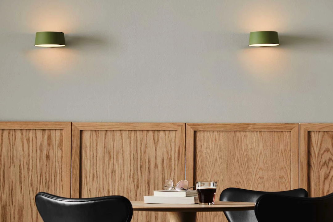 Cozy Up: Warm Dining Room Wall Lamp Lighting - Decoraf
